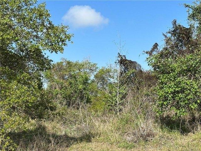 N Saunders Lot 7, Aransas Pass, TX 78336
