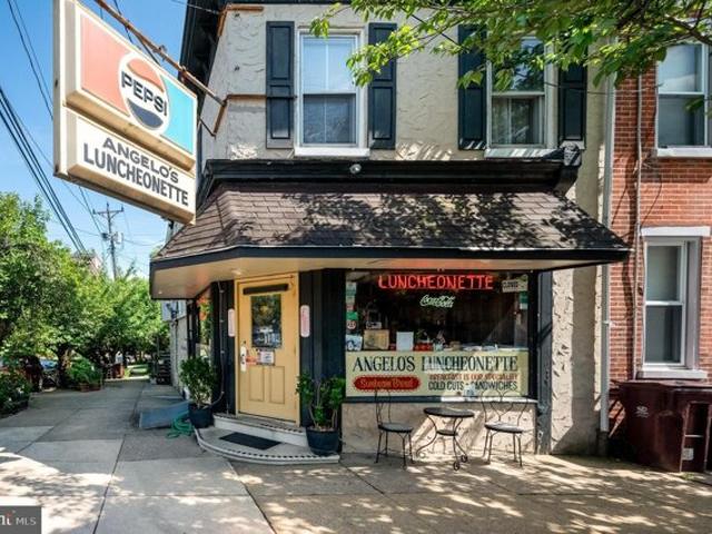 N Scott St, Wilmington, Home For Sale