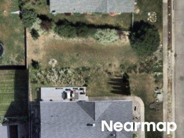 N Sharon Dr