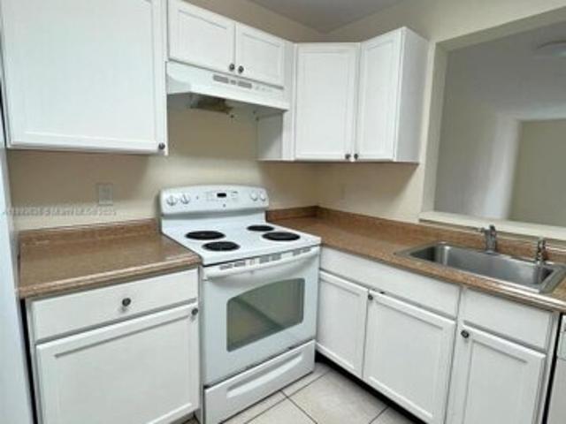 N Sherman Cir Apt,miramar, Condo For Sale