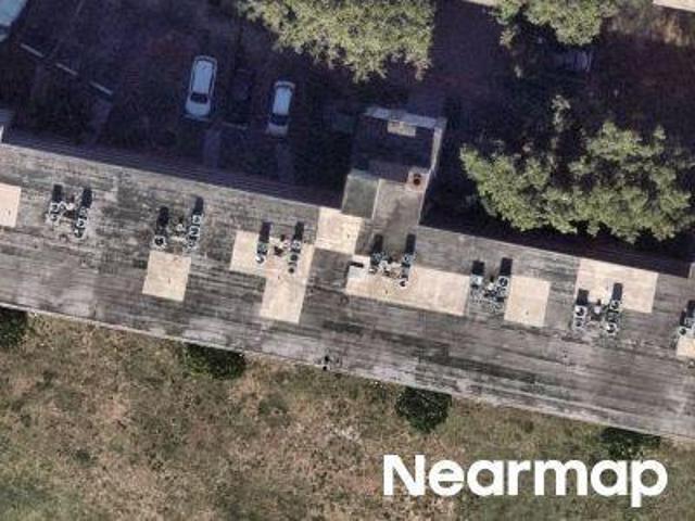 N Sherman Cir