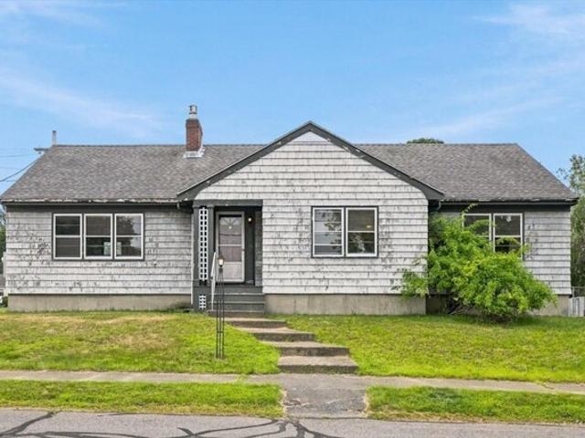 N Shore Ave, Danvers, Home For Sale