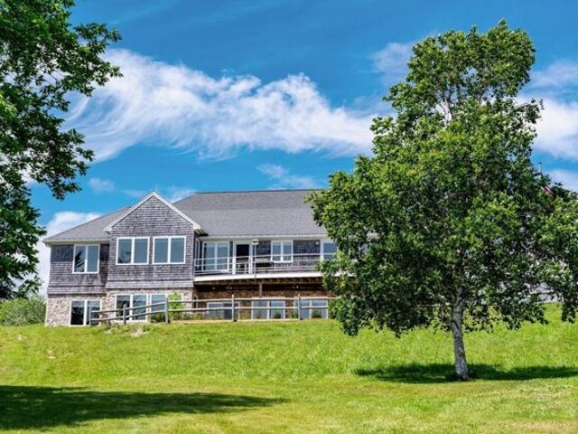 N Shore Rd, North Haven, Home For Sale
