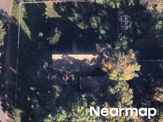 N Shoreline Dr