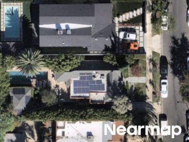 N Sierra Bonita Ave