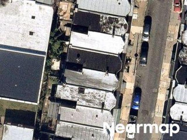 N Simpson St