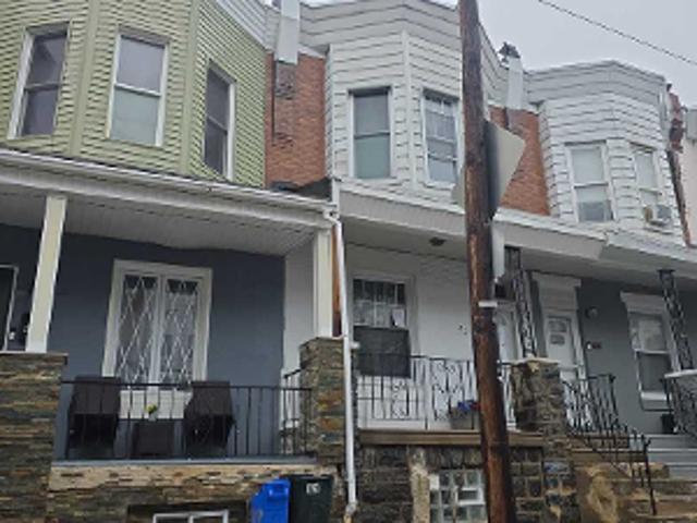 N Simpson St