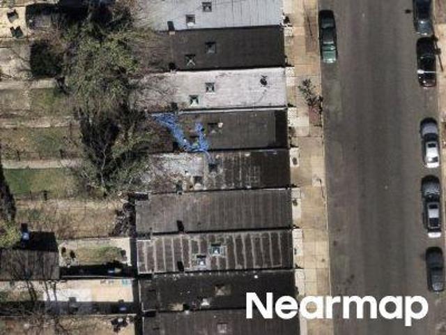N Smallwood St