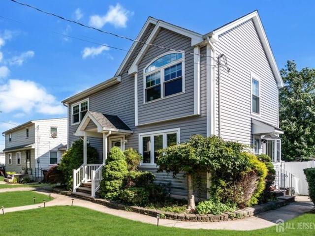 N Smith St, Avenel, Home For Sale