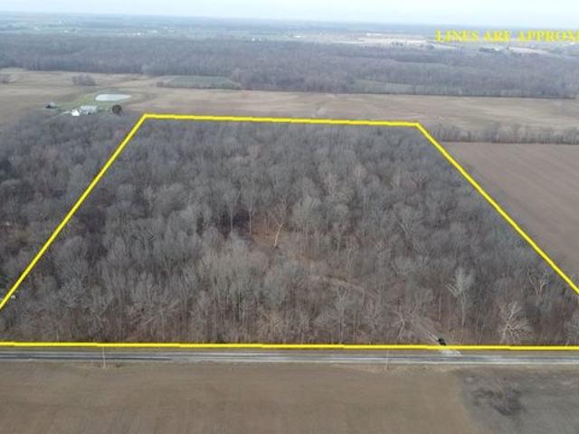 N Sparrow Ln, Mount Vernon, IL 62864