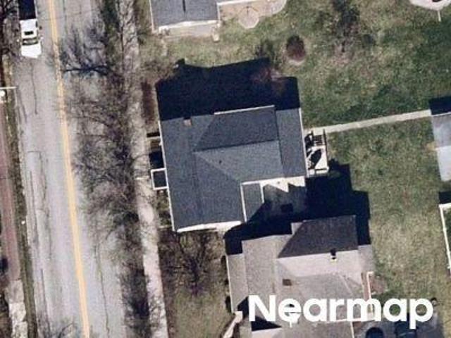 N Spring St