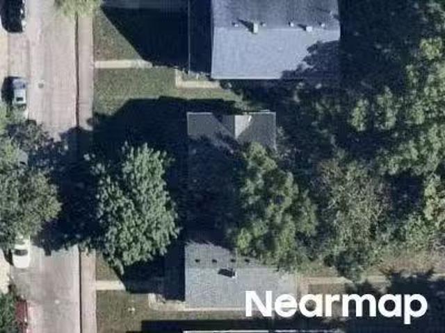 N Tuxedo St