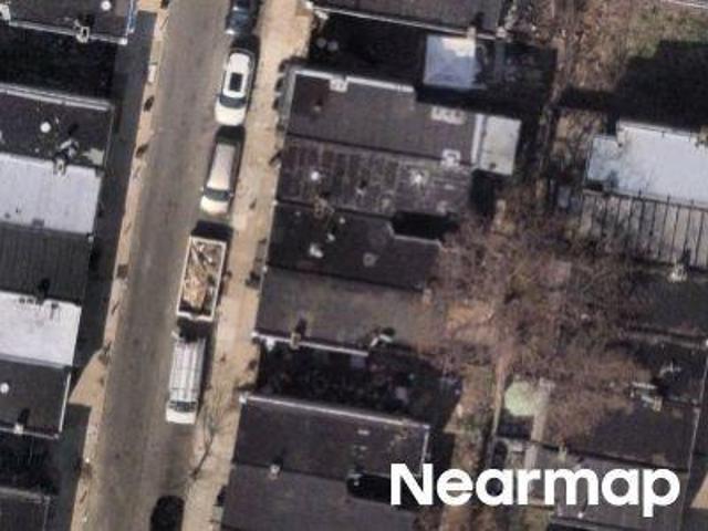 N Taylor St