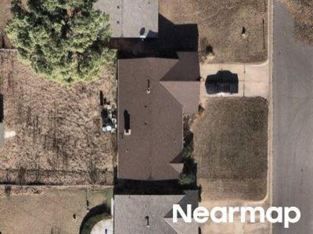 N Terry Ave