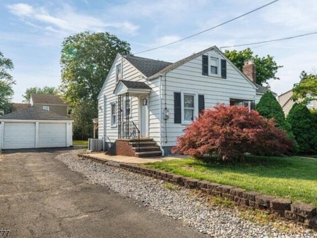 N Th Ave, Manville, Home For Sale