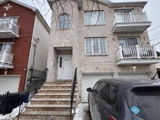N Th St, Newark, Home For Sale