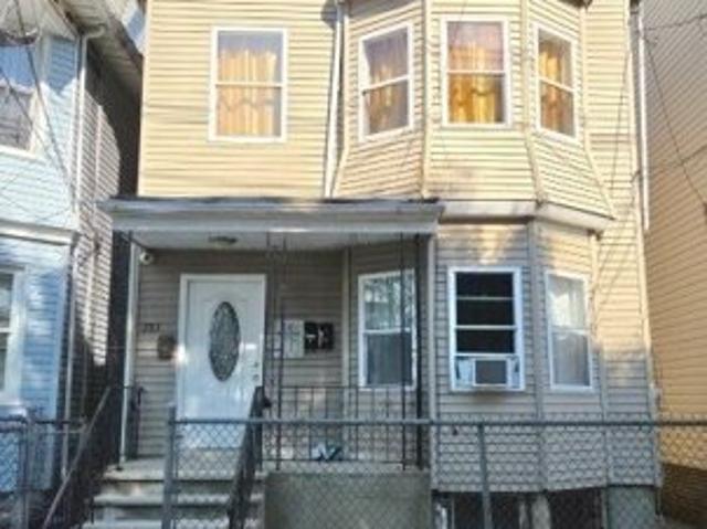 N Th St, Newark, Home For Sale