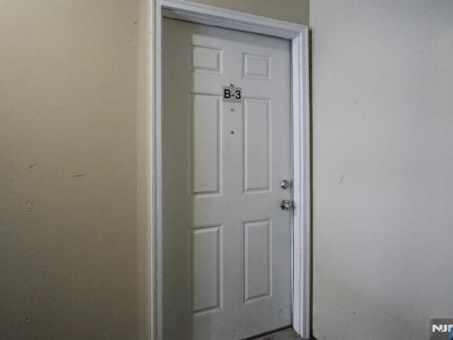 N Th St, Newark, Home For Sale