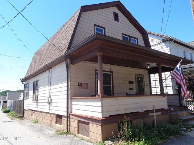 N Th St, Altoona, Home For Sale