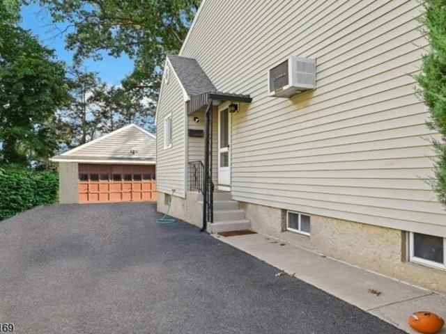 N Th St, Hawthorne, Home For Sale