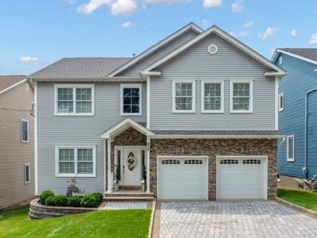 N Th St, Kenilworth, Home For Sale