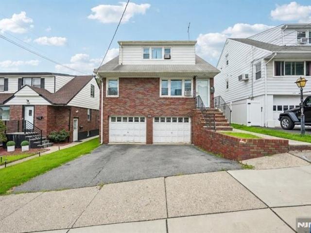 N Th St, Prospect Park, Home For Sale