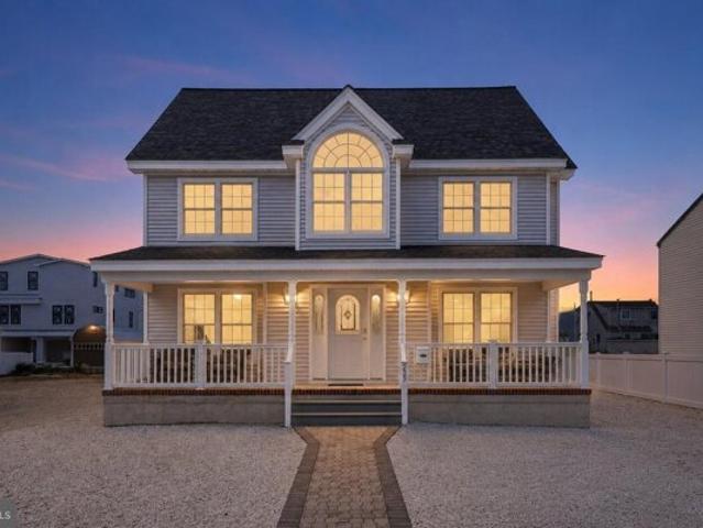 N Th St, Surf City, Home For Sale