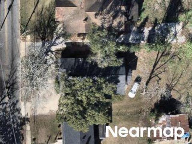 N Troup St