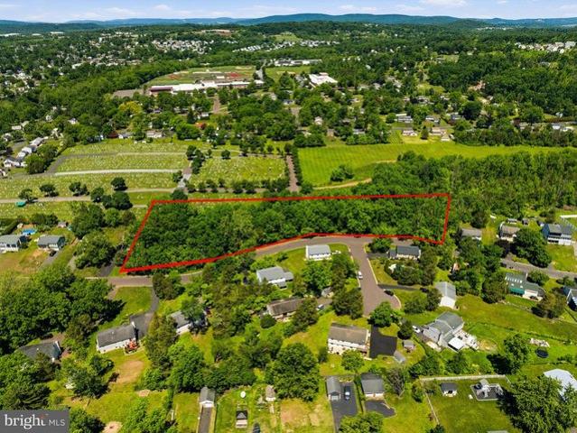 N Valley Rd, Pottstown, PA 19464