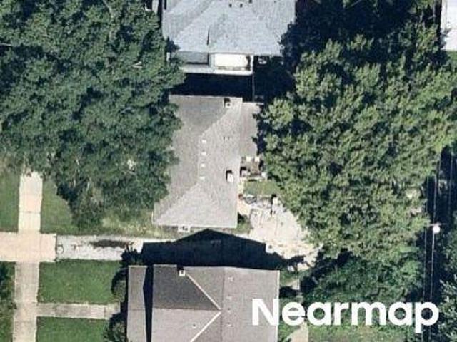 N Van Brunt Blvd