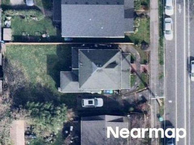 N Vancouver Ave