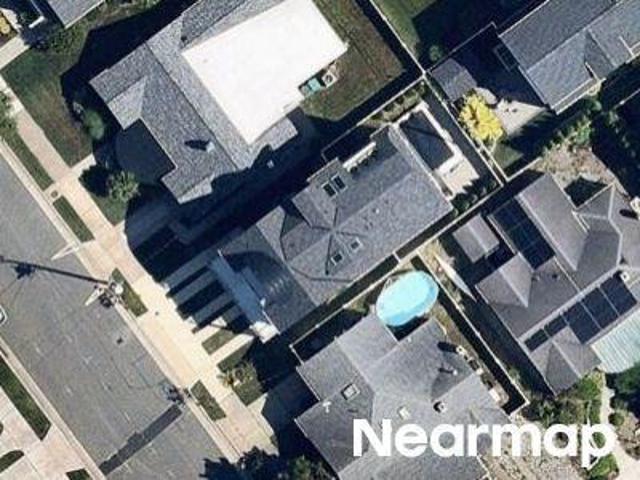 N Vendome Ave