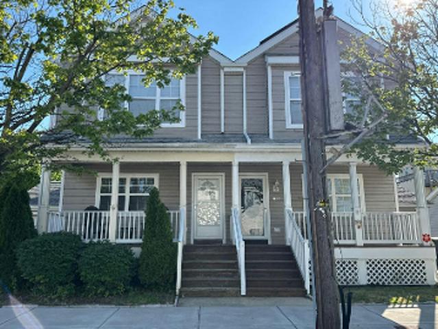 N Vermont Ave