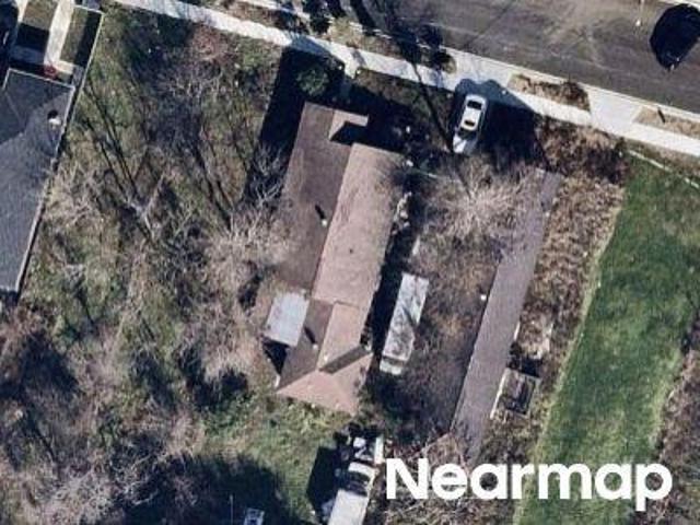 N Villere St