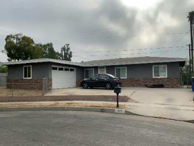 N Vista Ave