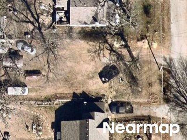N Walnut Ave