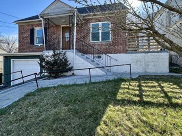 N Walnut St, Waterbury, Home For Sale