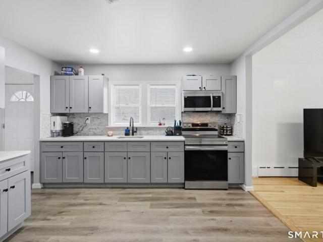 N Walnut St, Waterbury, Home For Sale