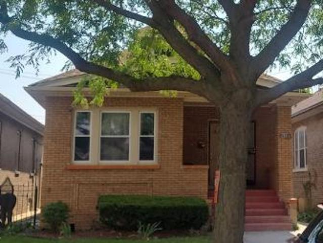 N Waller Ave