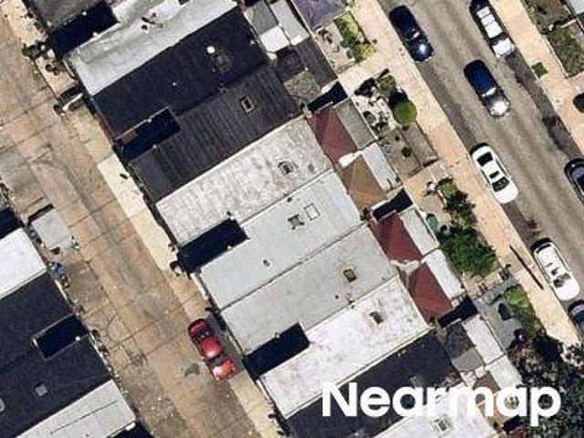 N Wanamaker St