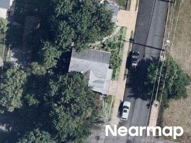 N Washington St