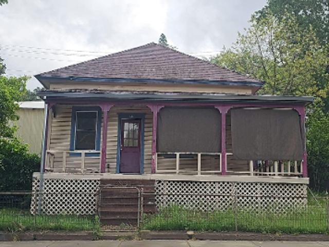 N Washington St