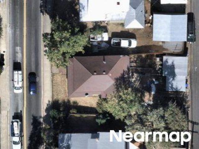 N Washington St
