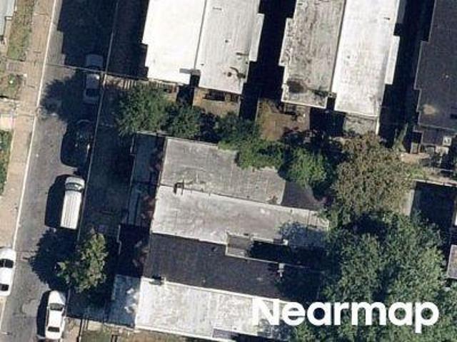 N Warnock St