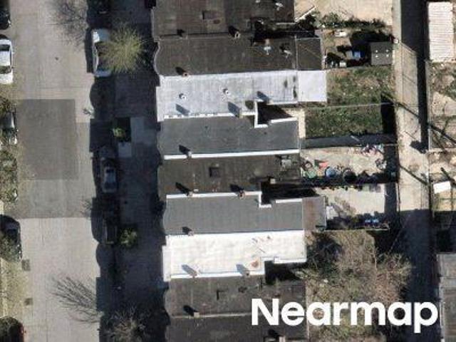 N Warwick Ave