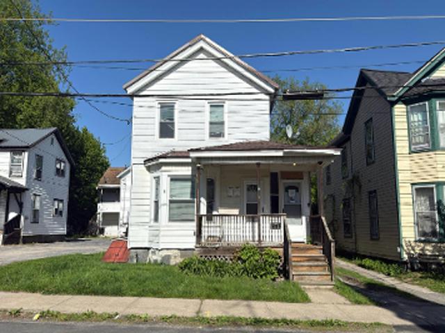 N Water St