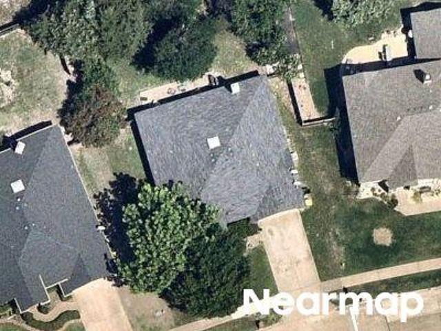 N Waterford Oaks Dr