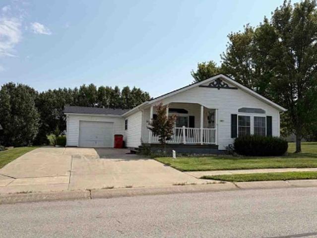 N White Oaks Ln