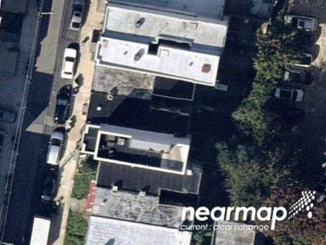 N Willington St