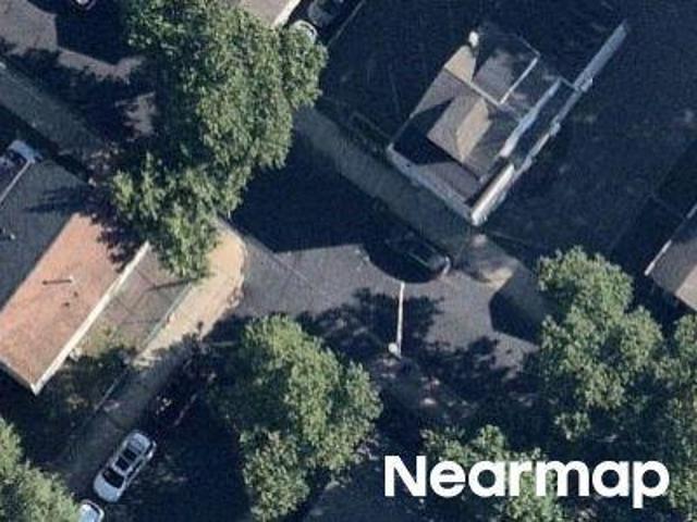 N Willow St